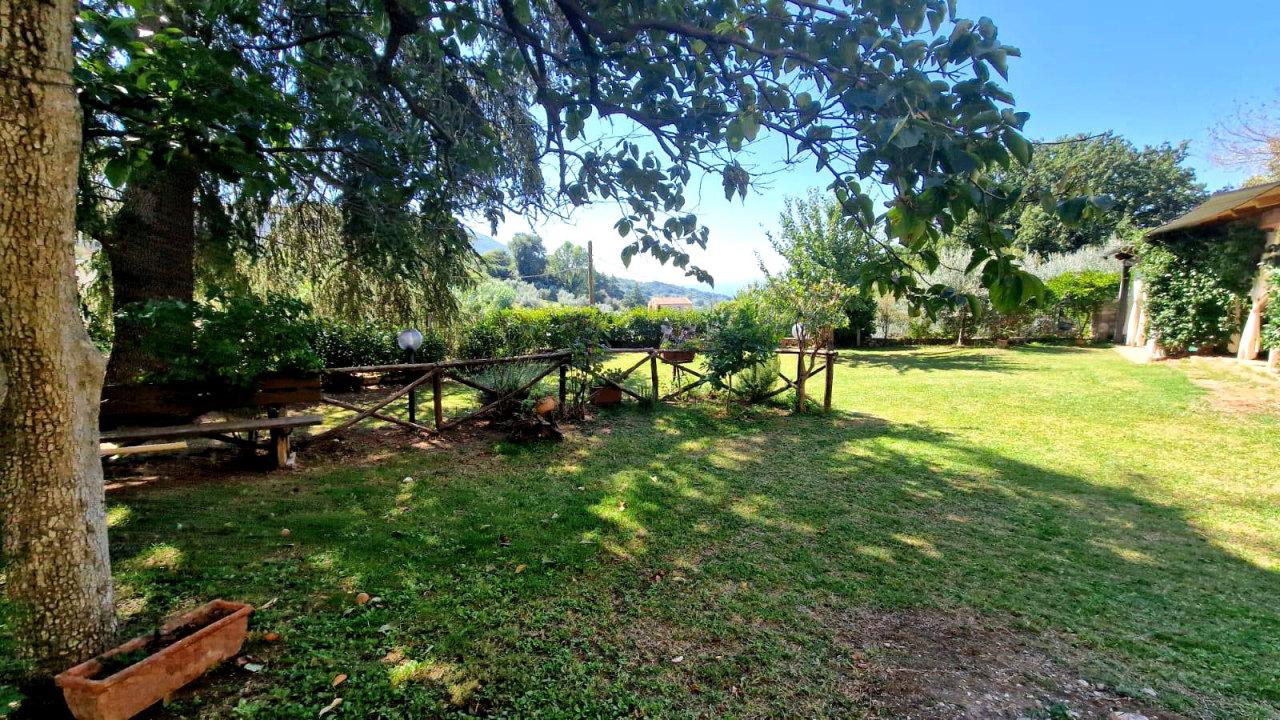 Villa a schiera in vendita a Guardea
