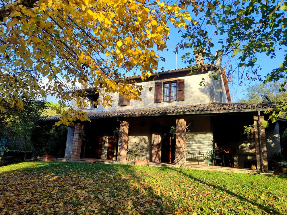 Casa indipendente in vendita a Baschi