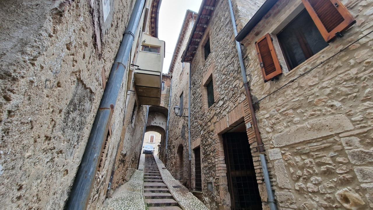 Casa indipendente in vendita a Lugnano In Teverina