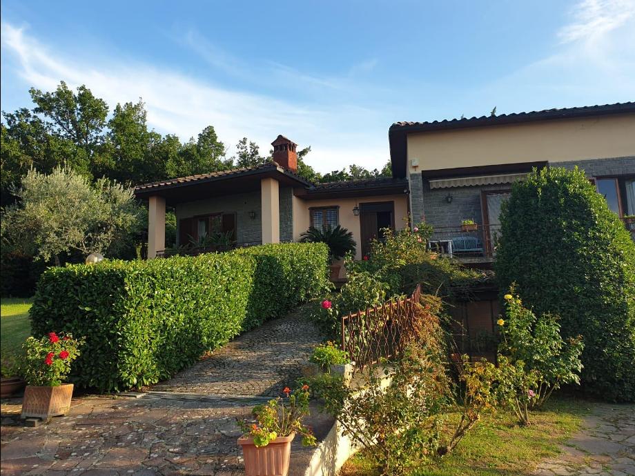 Villa in vendita a Montecchio