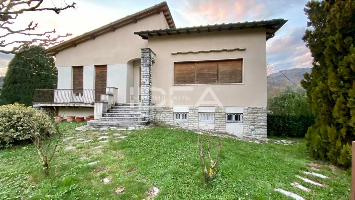 Villa in vendita a Lucca