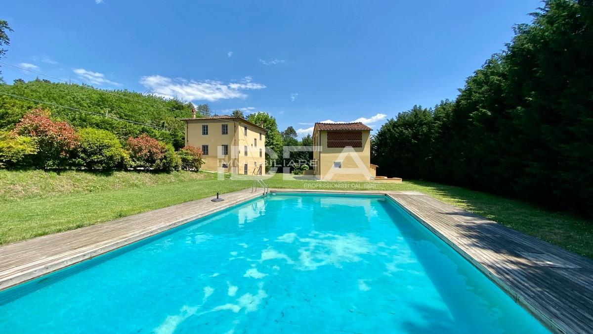 Villa in vendita a Lucca