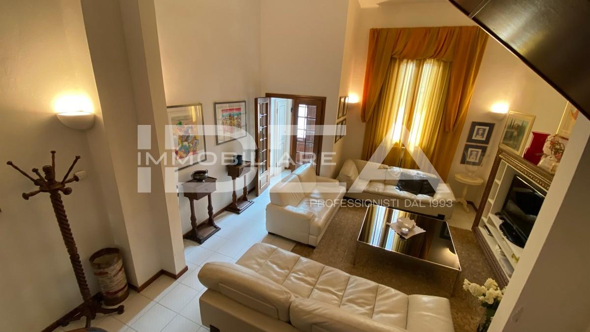 Villa in vendita a Viareggio