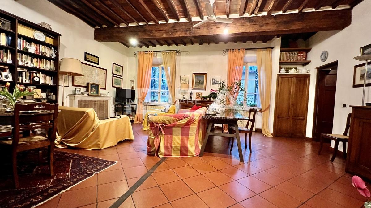 Appartamento in vendita a Lucca