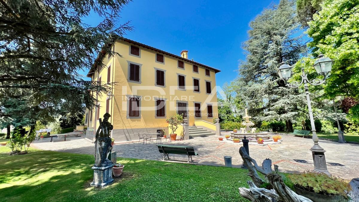 Villa in vendita a Lucca