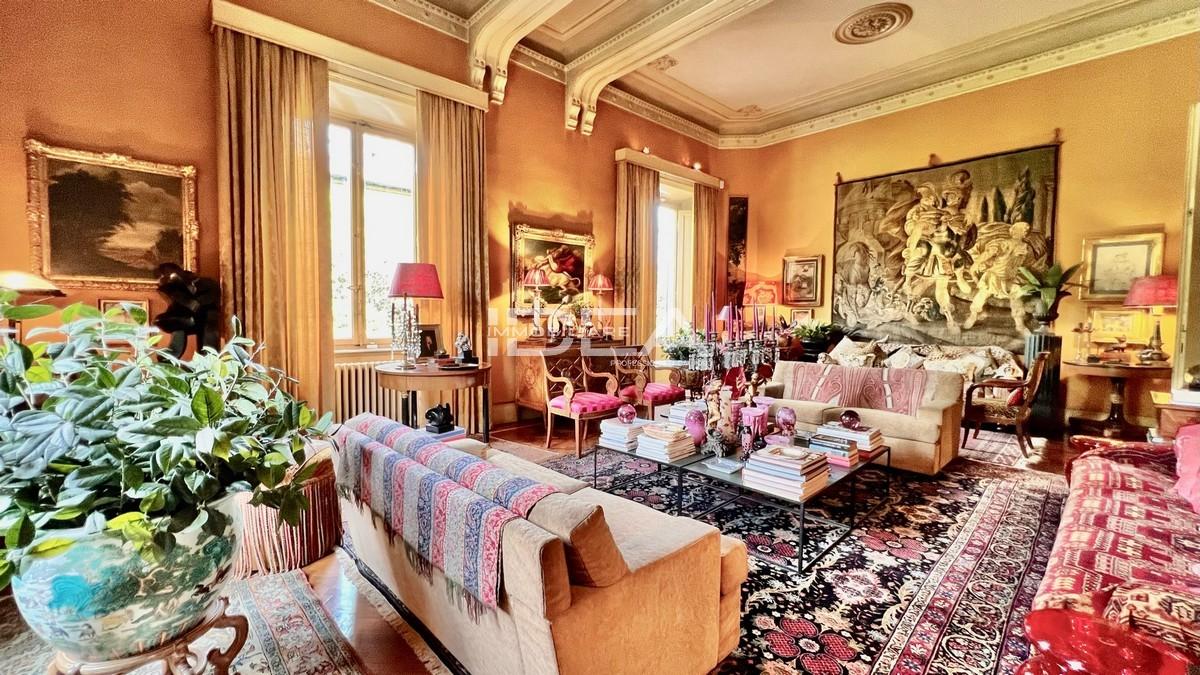 Villa in vendita a Lucca