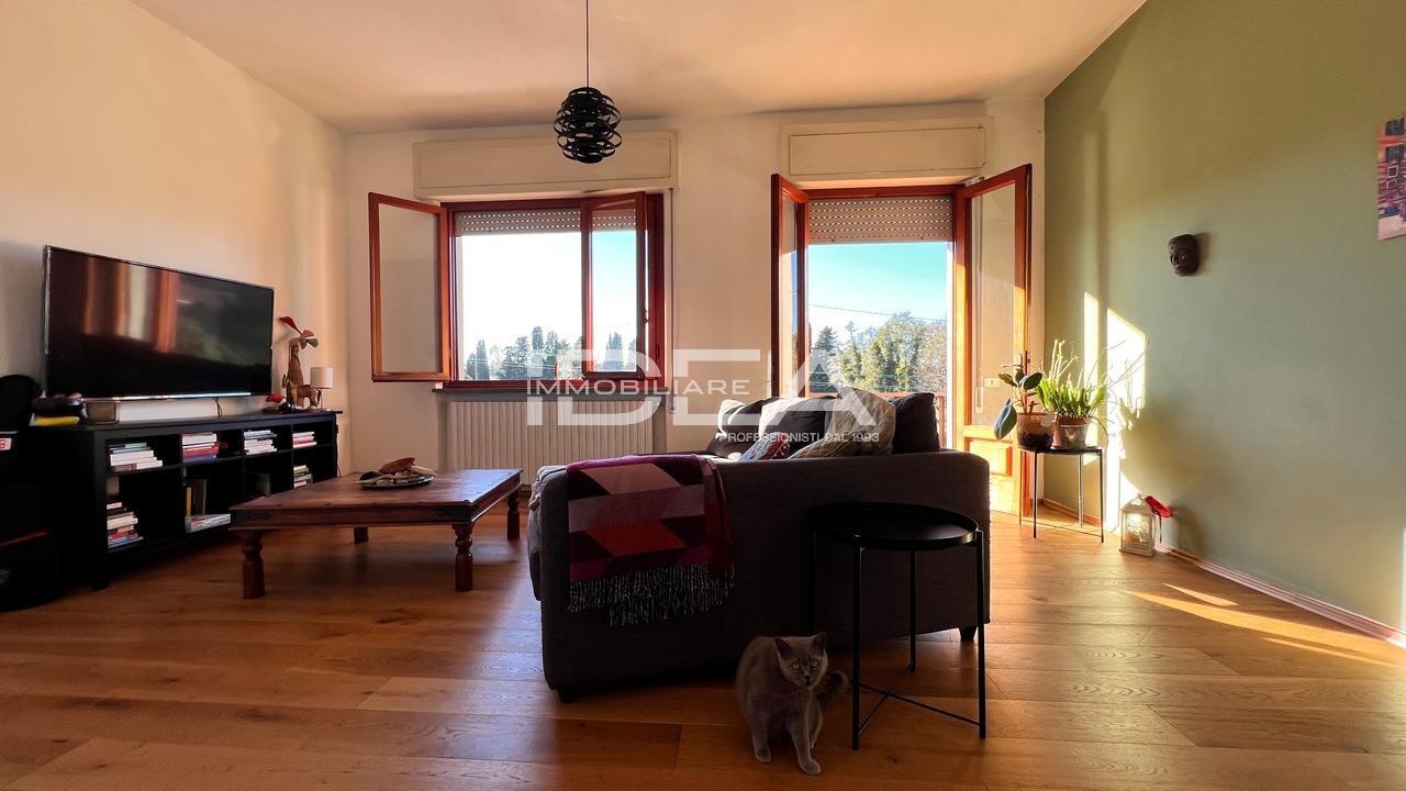 Villa plurifamiliare in vendita a Lucca