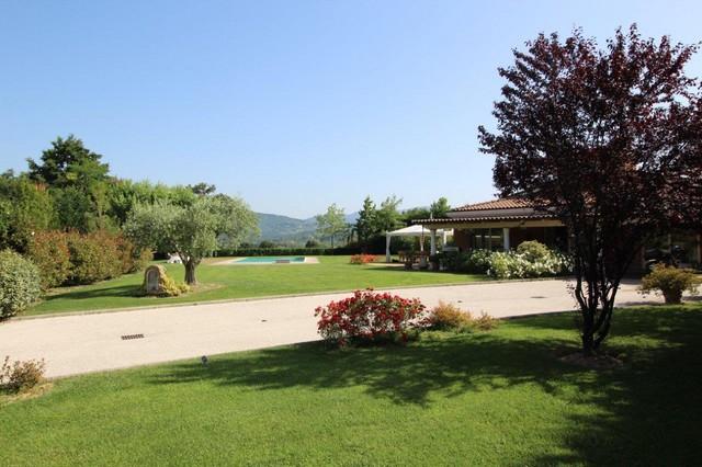 Villa in vendita a Lucca