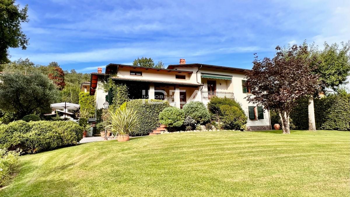 Villa in vendita a Pescaglia