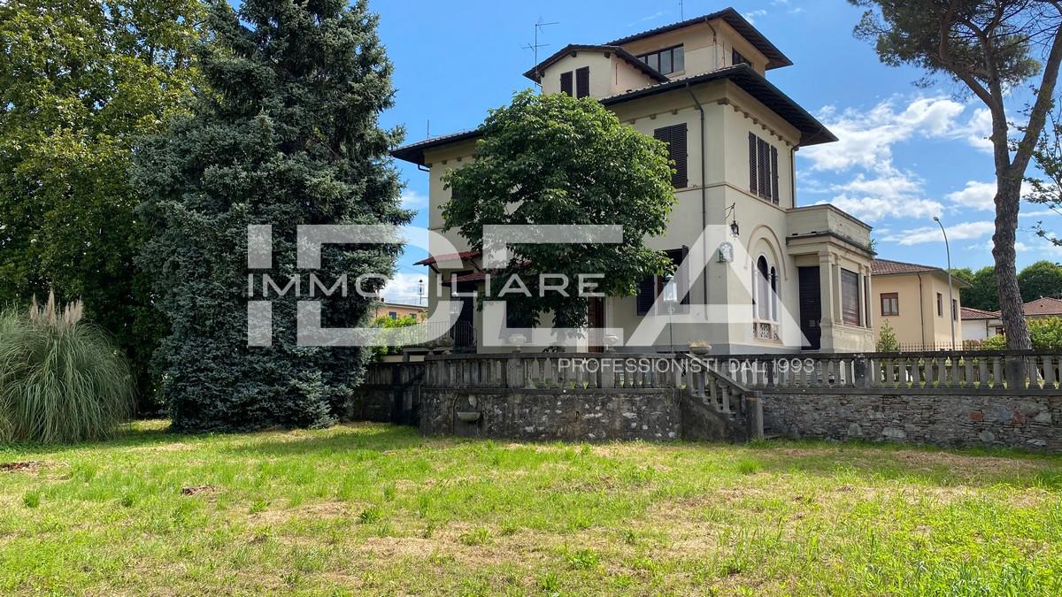 Villa in vendita a Lucca