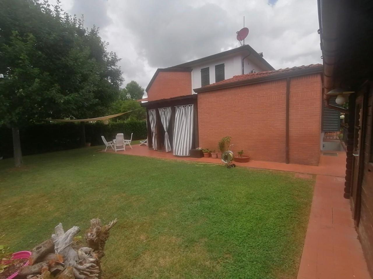 Villa in vendita a Lucca