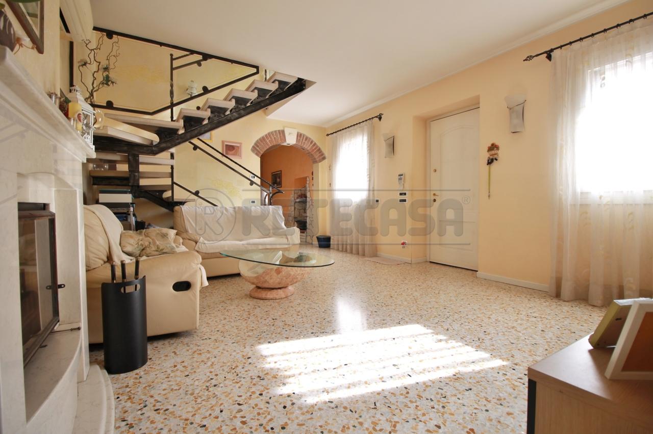 Villa a schiera, Gambellara