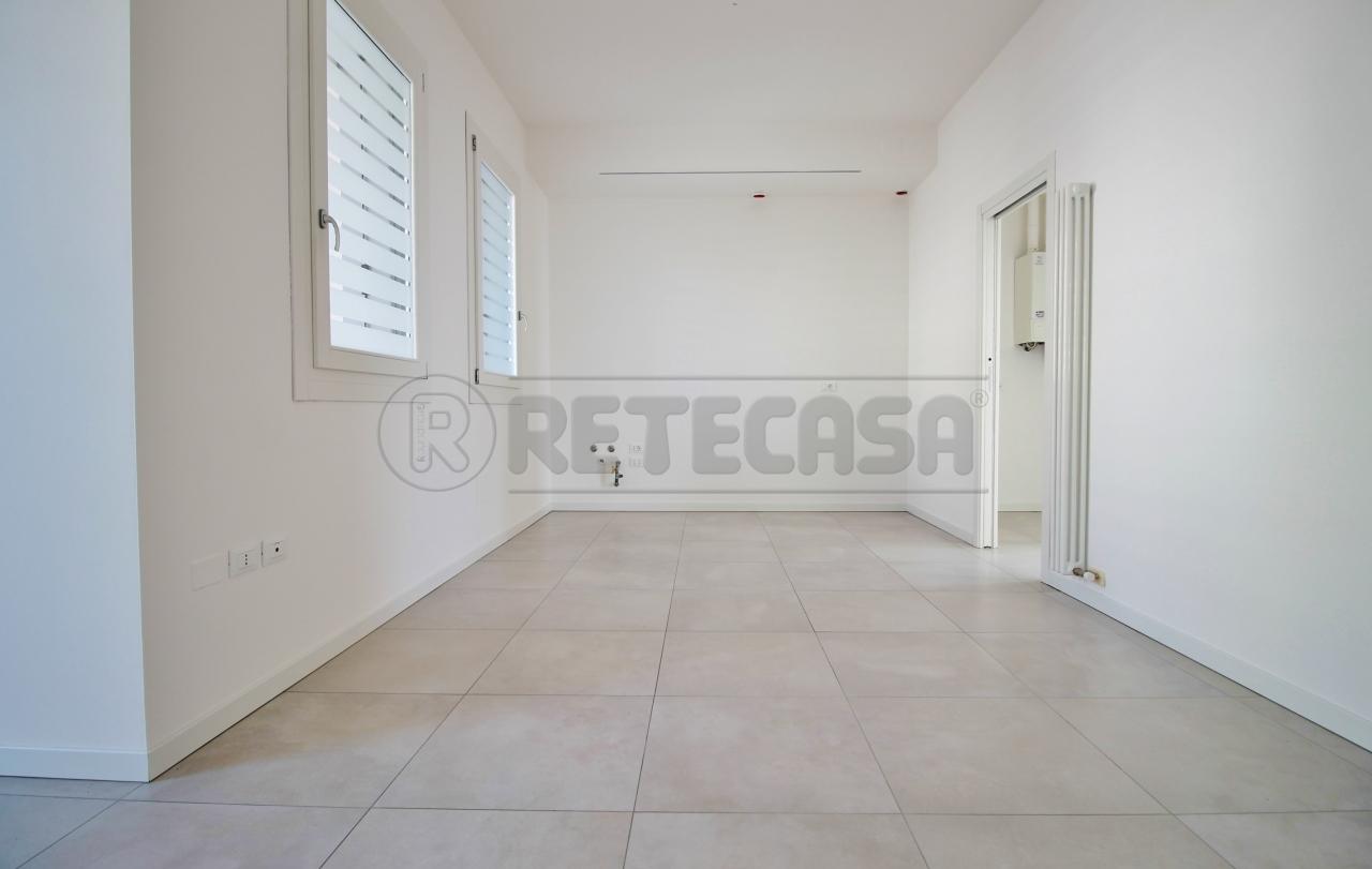 Ufficio in vendita a Ronca'