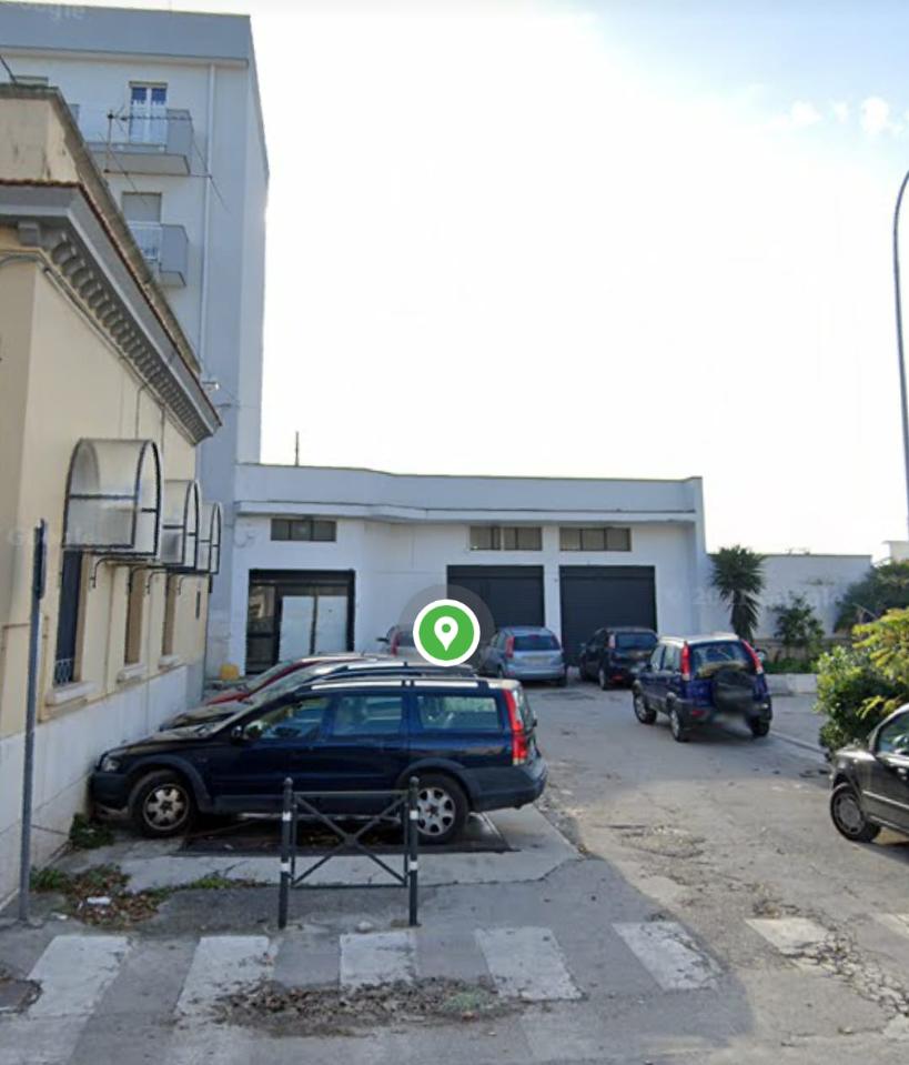 Negozio in vendita a Trani