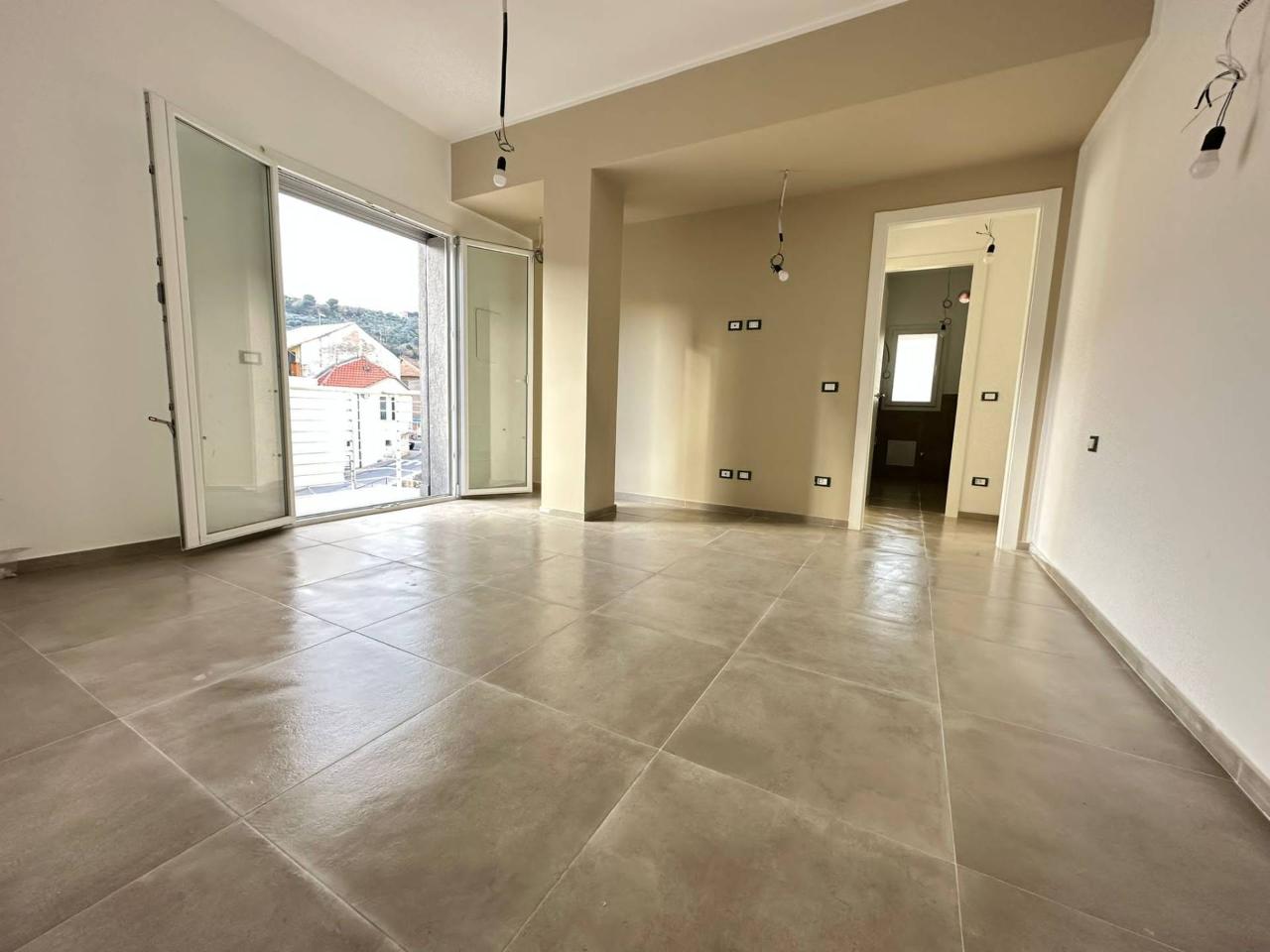 Appartamento in vendita a Diano San Pietro