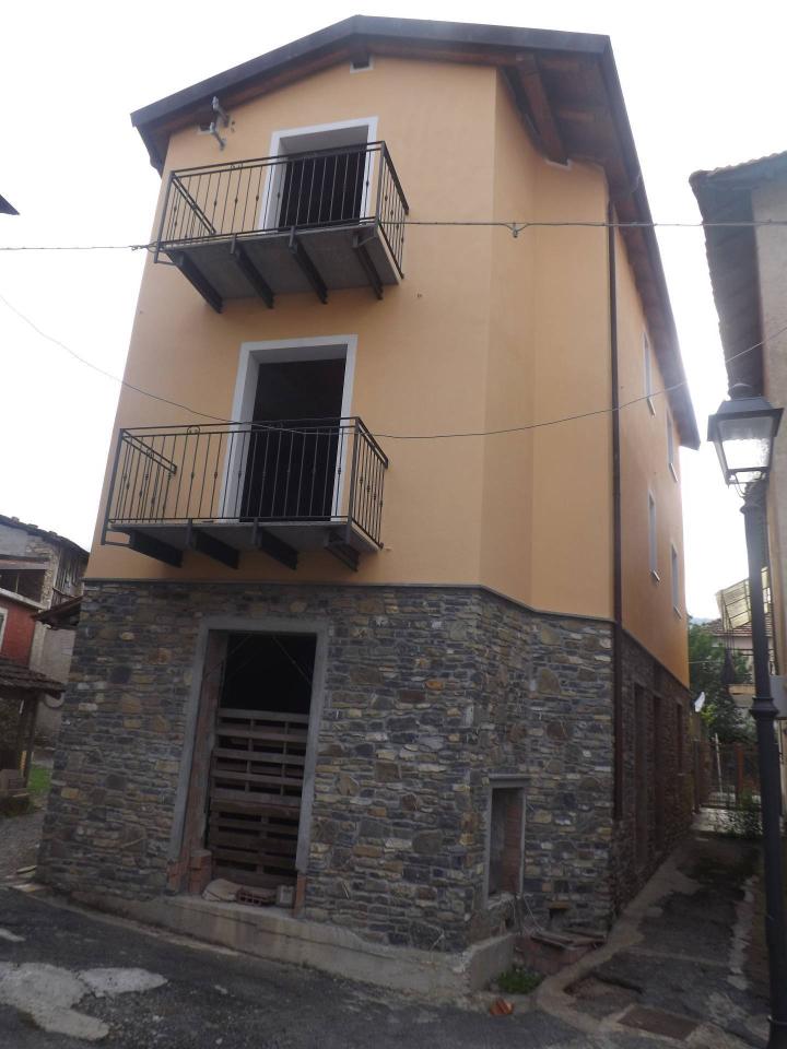 Appartamento in vendita a Stellanello