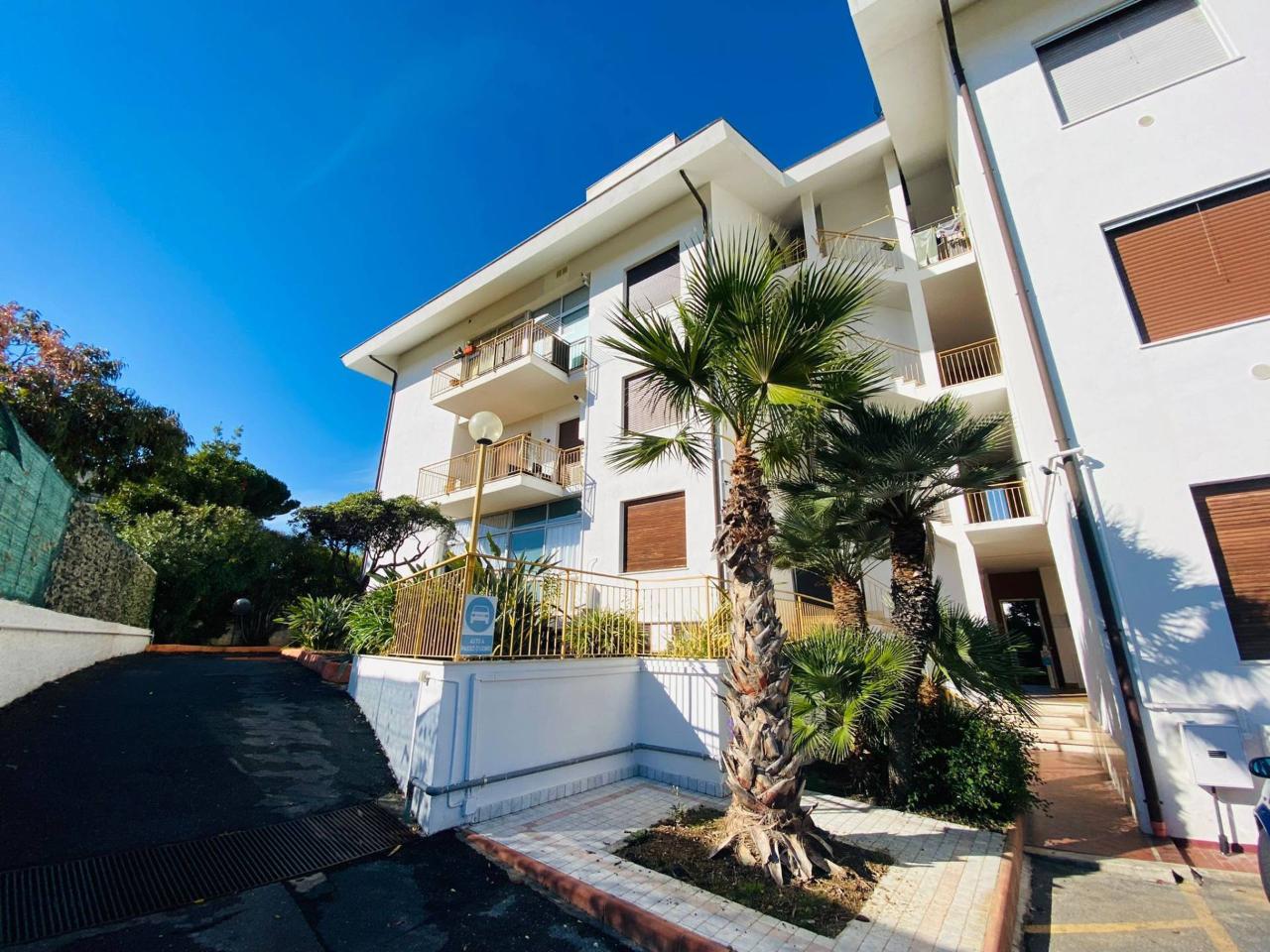 Negozio in vendita a Diano Marina