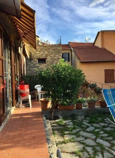 Appartamento in vendita a Diano Arentino