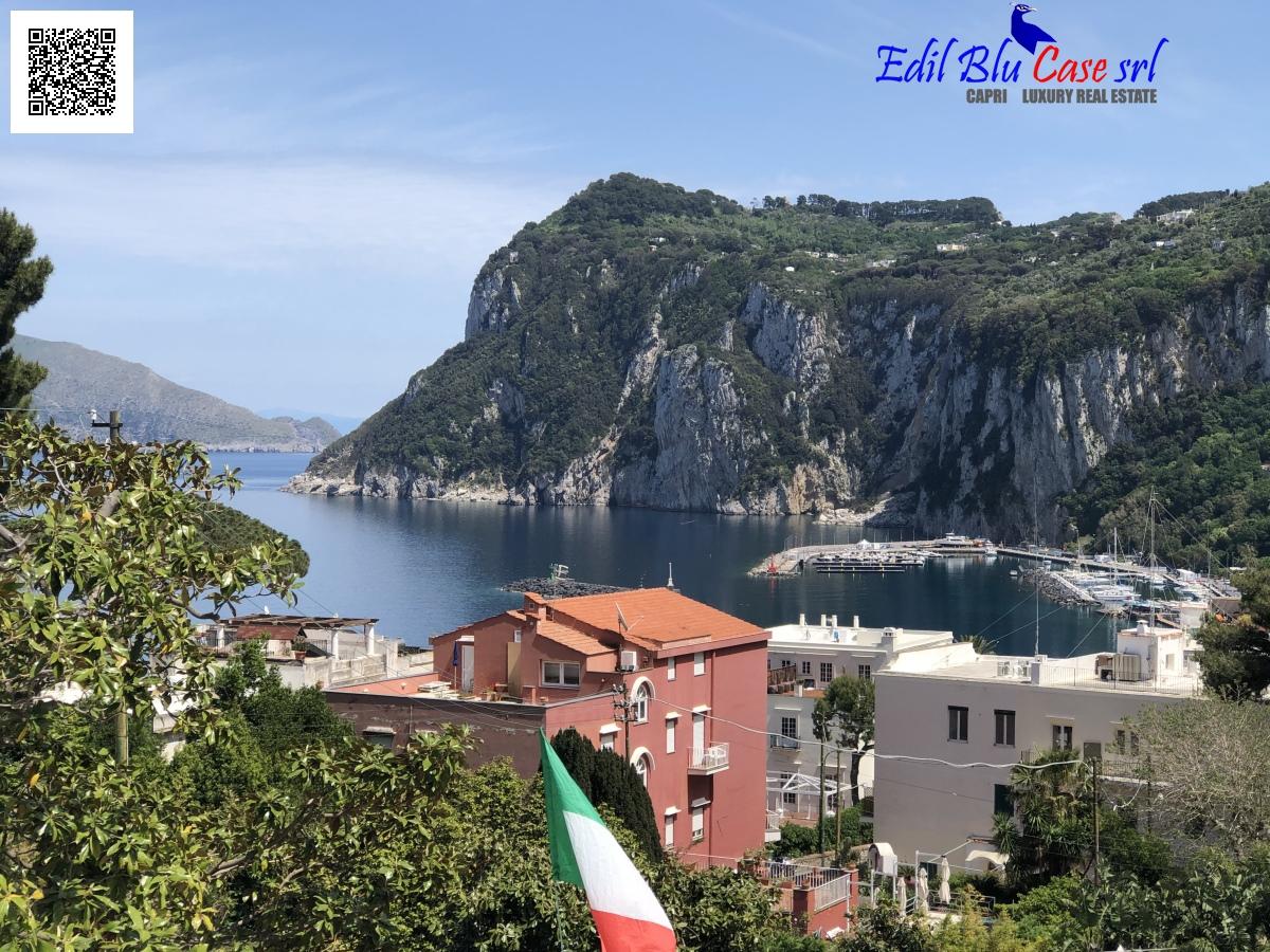 Appartamento in vendita a Capri