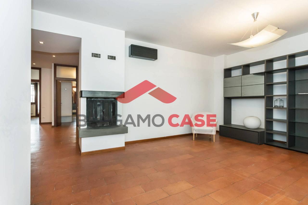 Appartamento in vendita a Bergamo