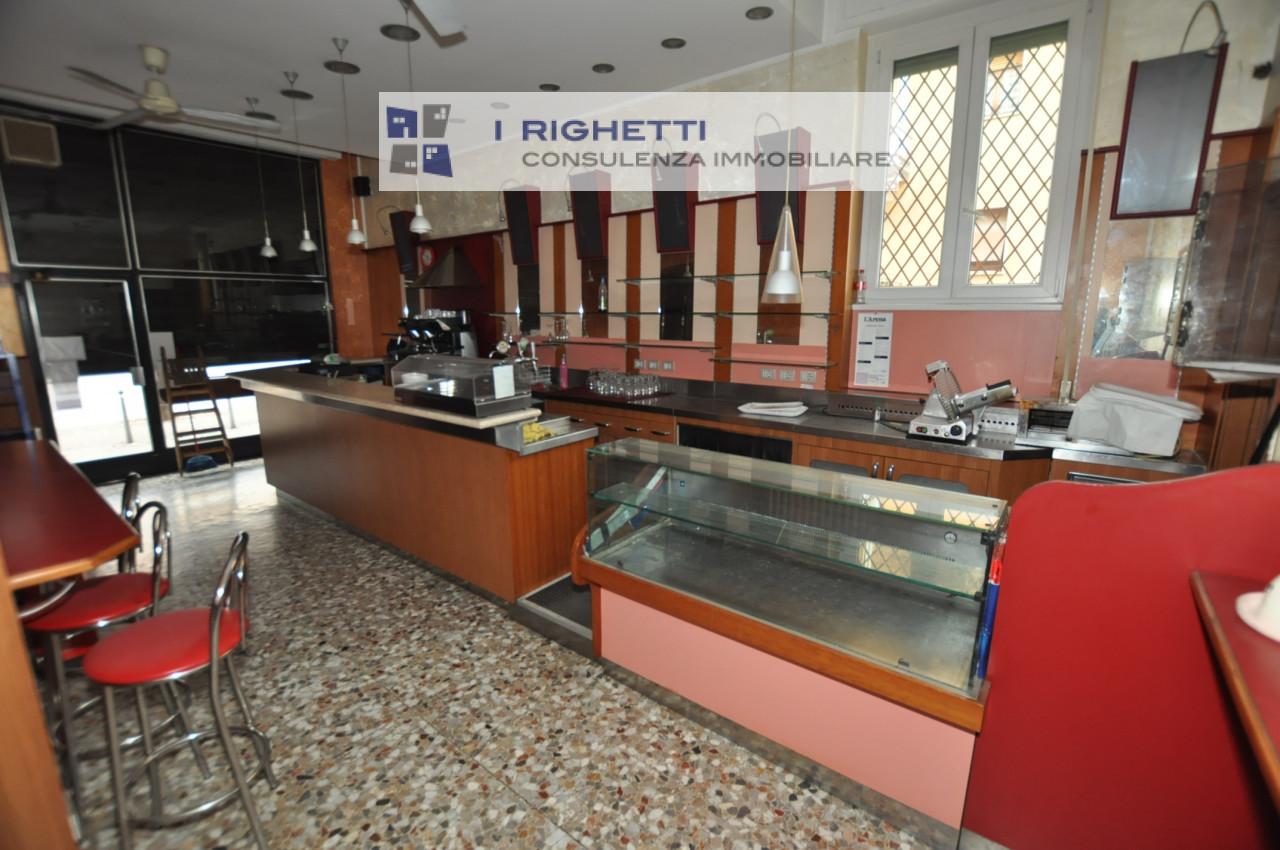 Negozio in vendita a Verona