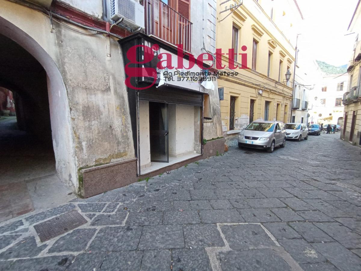 Negozio in vendita a Piedimonte Matese