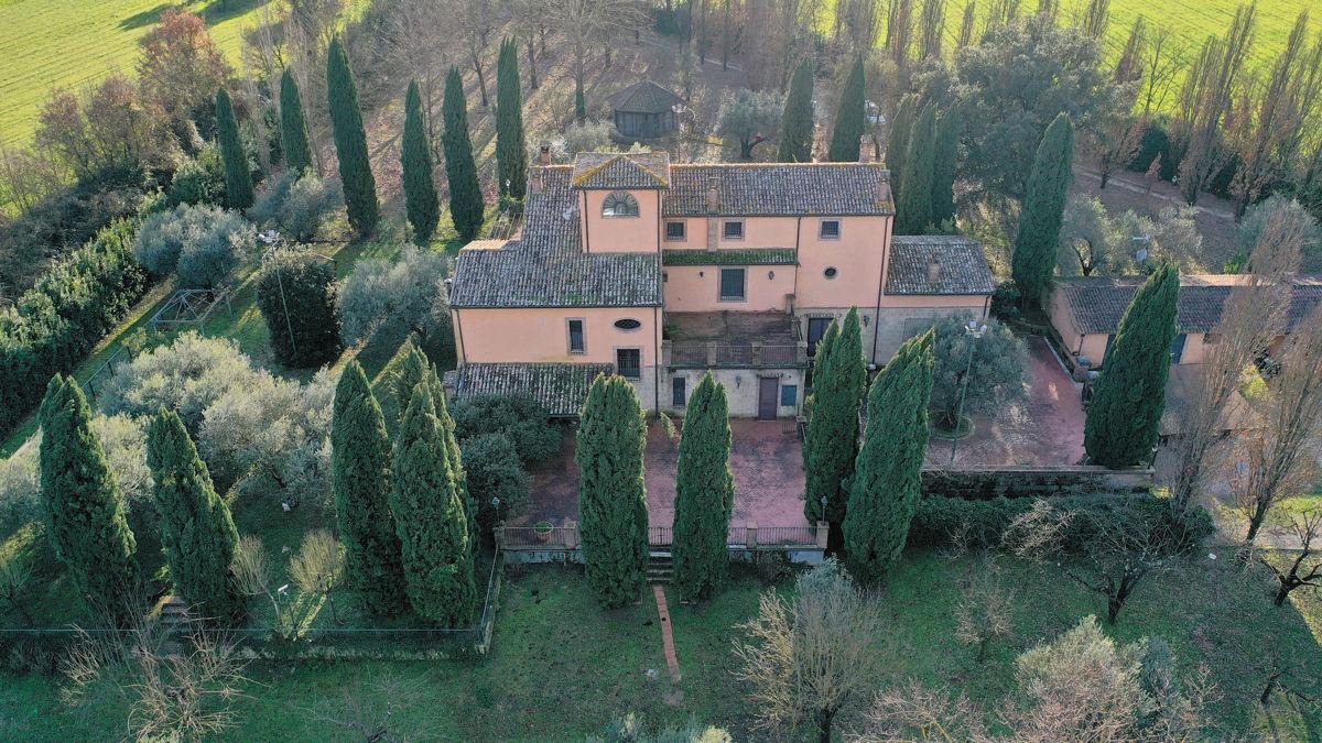 Villa in vendita a Dragoni
