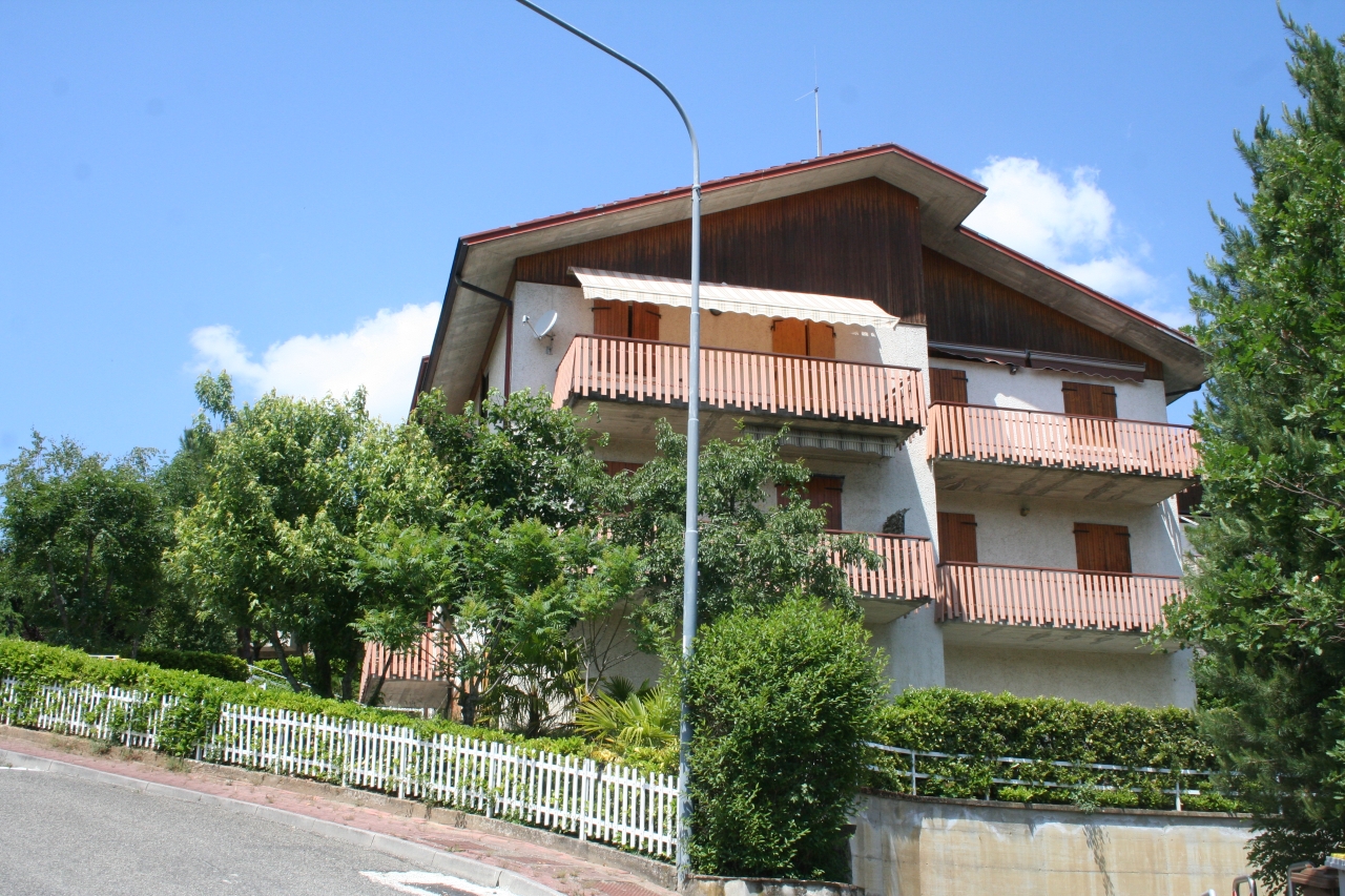 Appartamento in vendita a Bettola