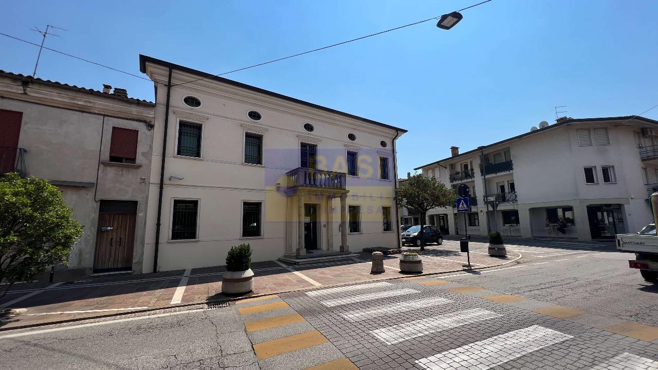 Immobile residenziale in vendita a San Martino Di Lupari Foto-2