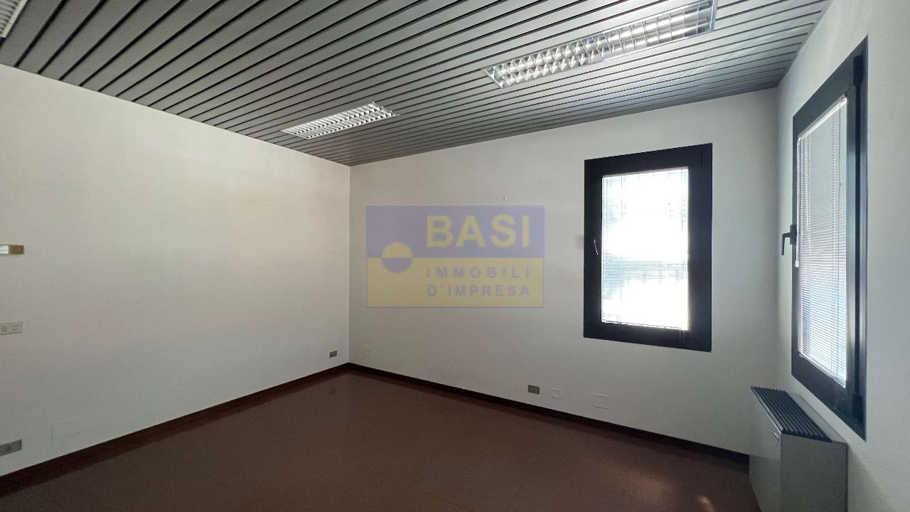 Immobile residenziale in vendita a San Martino Di Lupari Foto-13