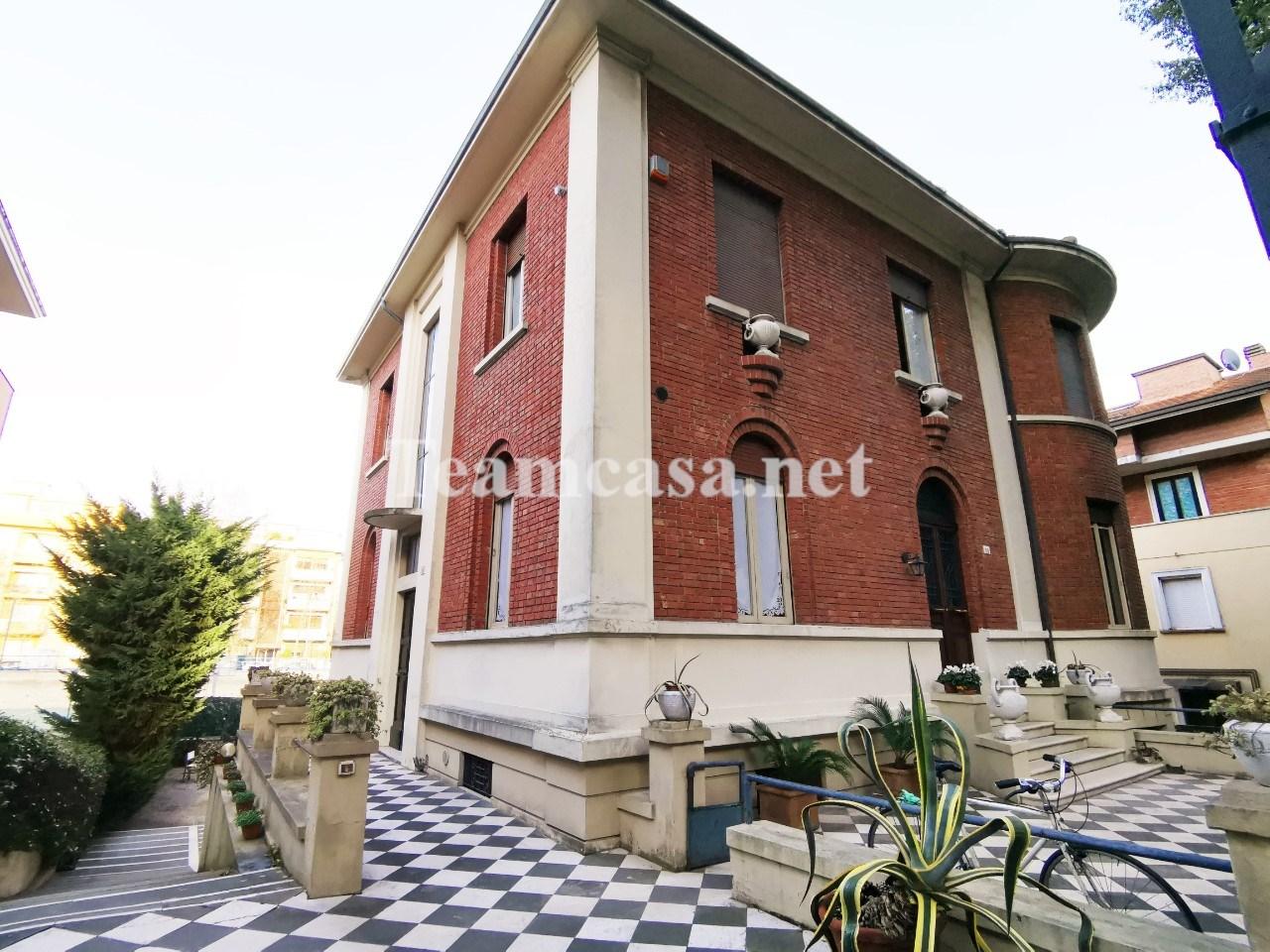 Villa in vendita a Pesaro