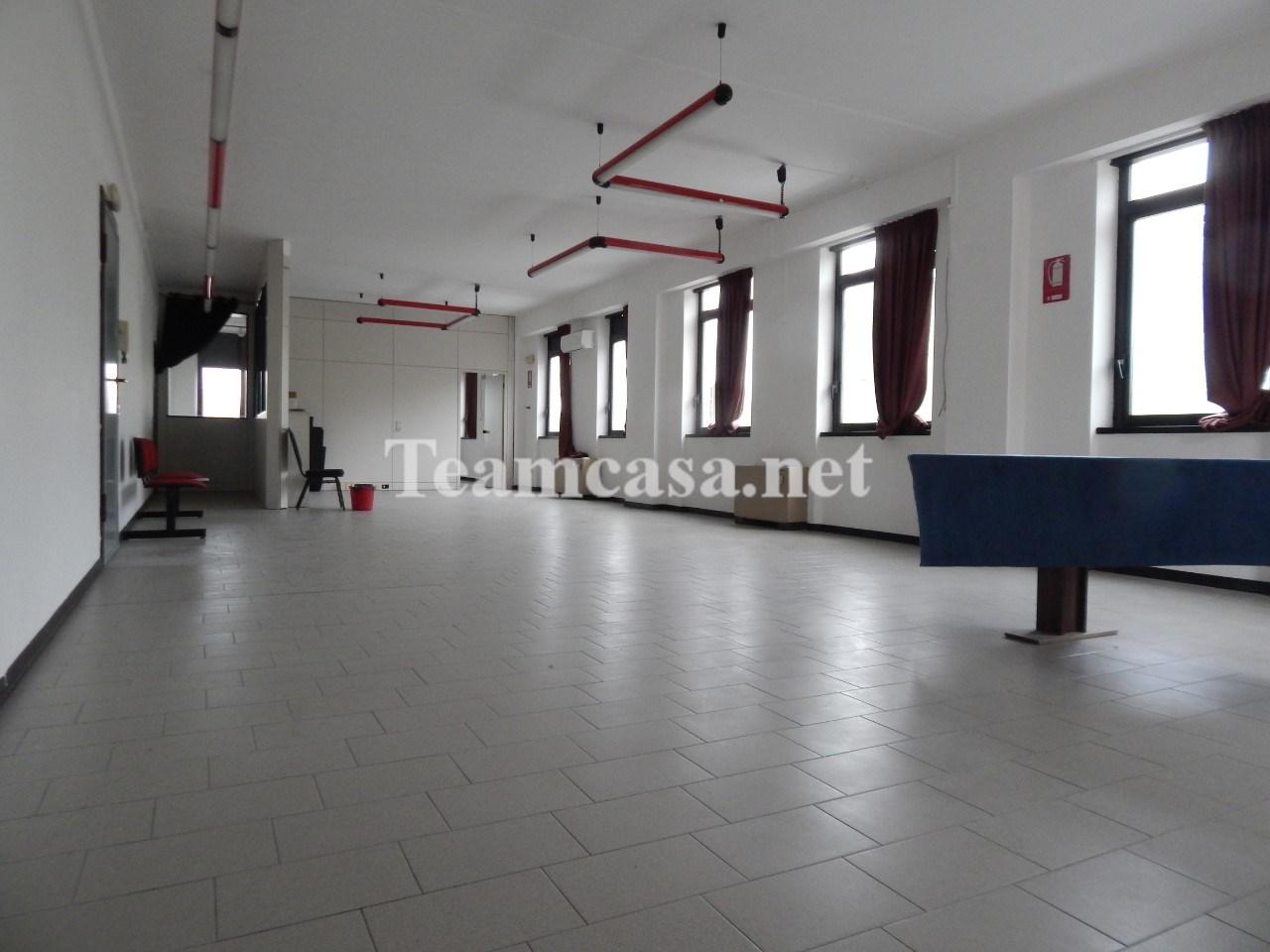 Ufficio in vendita a Pesaro