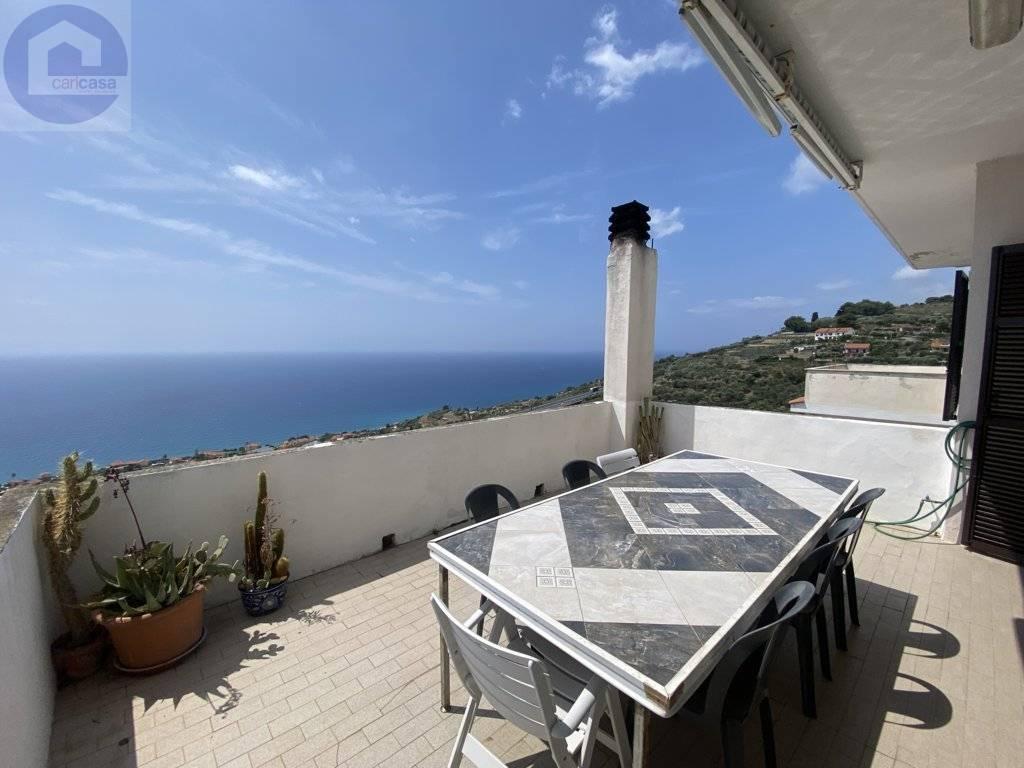 Appartamento in vendita a Costarainera