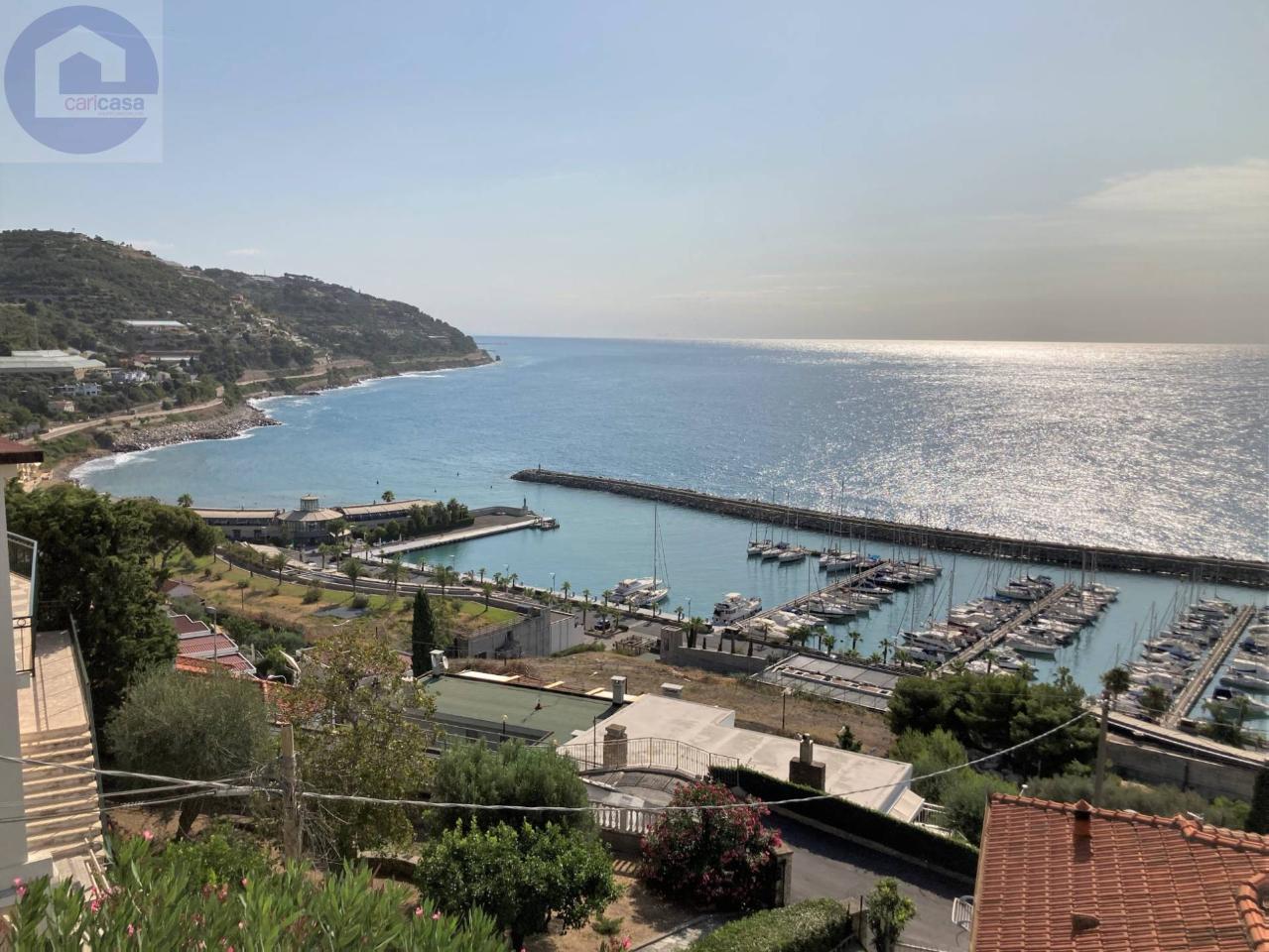 Appartamento in vendita a San Lorenzo Al Mare