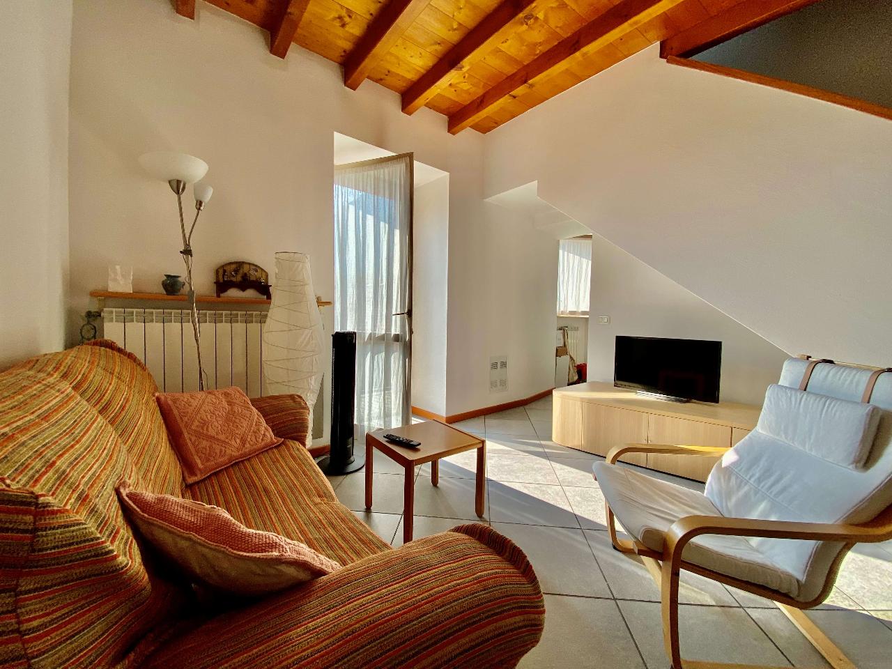 Appartamento in vendita a Valmadrera