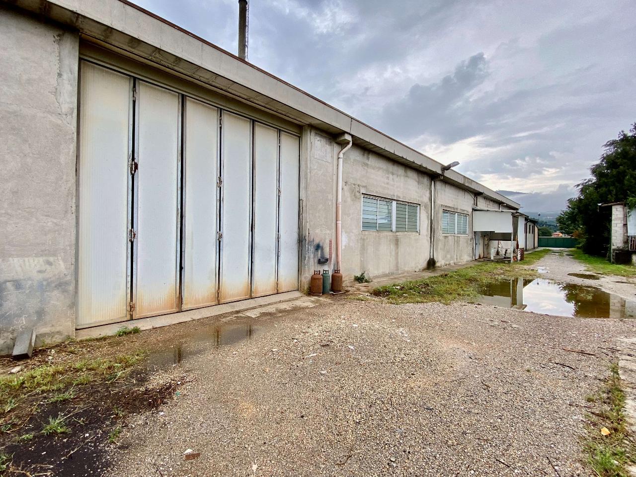 Immobile residenziale in affitto a Oggiono