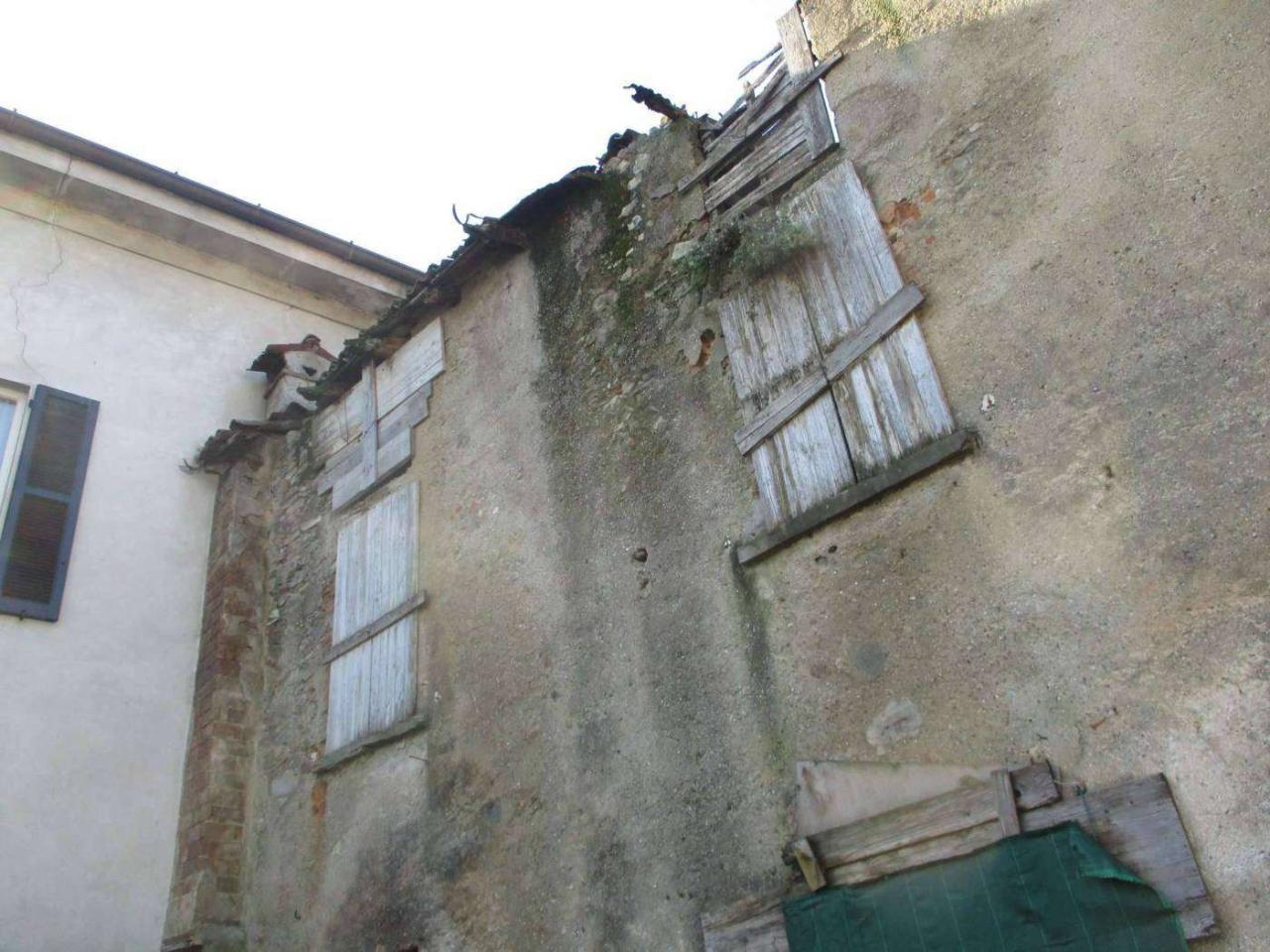 Rustico in vendita a Oggiono