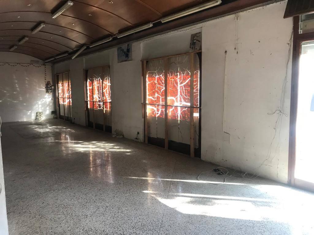 Negozio in vendita a Palermo