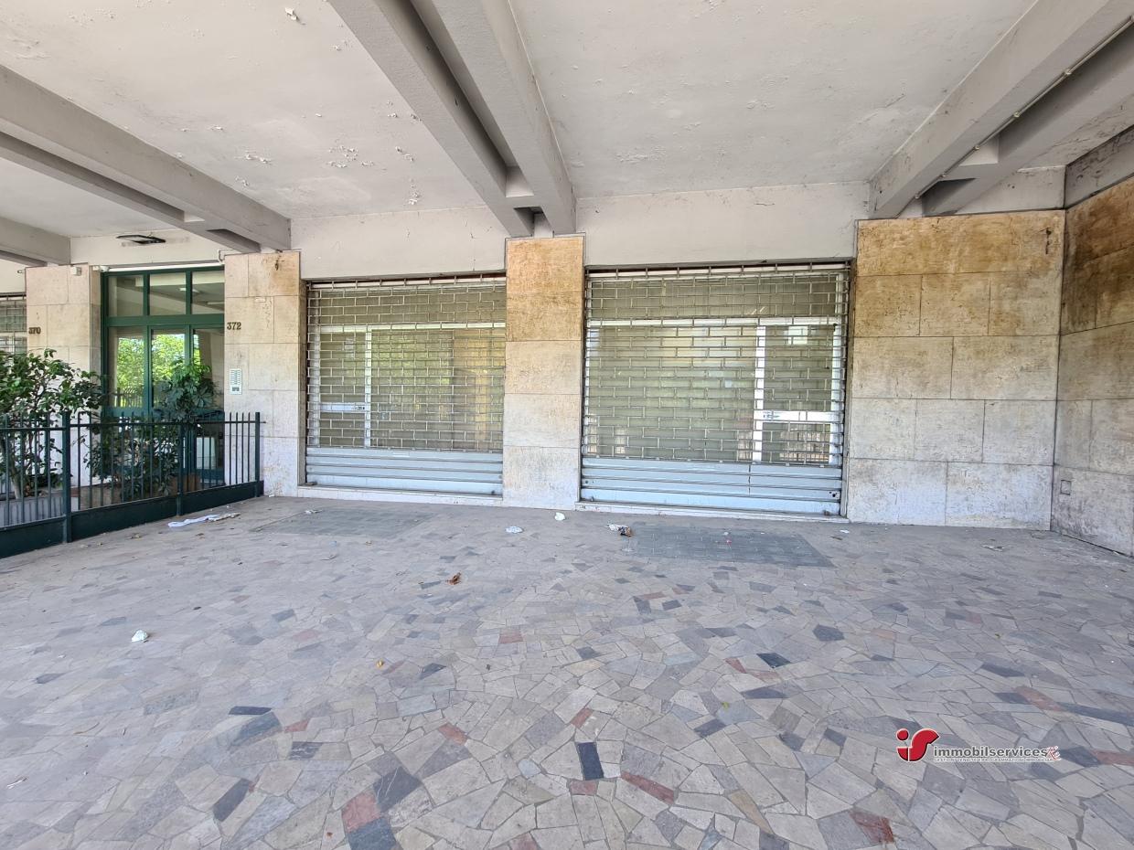 Negozio in affitto a Palermo