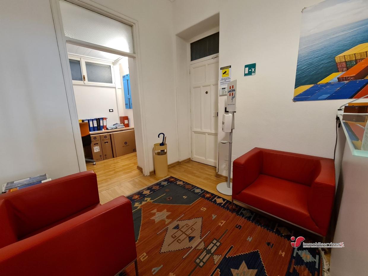 Negozio in affitto a Palermo