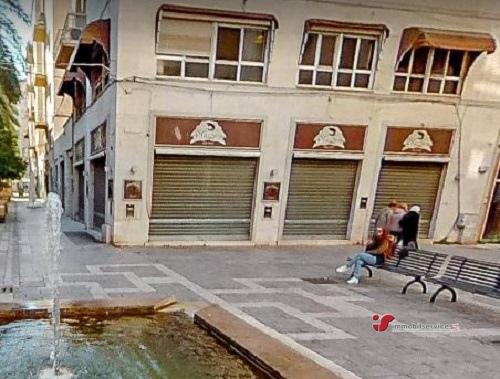 Negozio in affitto a Palermo