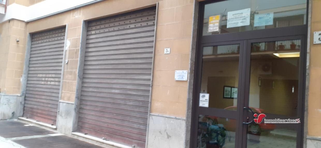 Negozio in affitto a Palermo