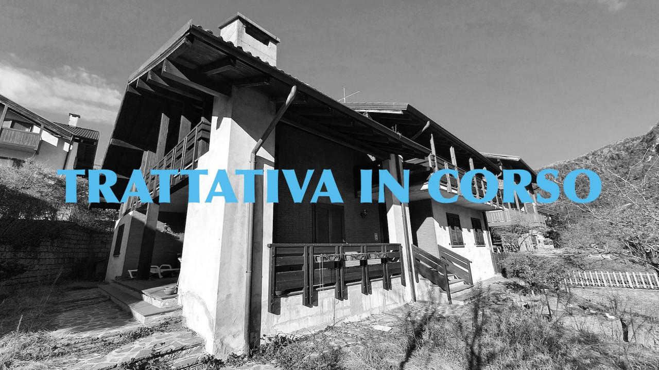 Villa in vendita a Tione Di Trento