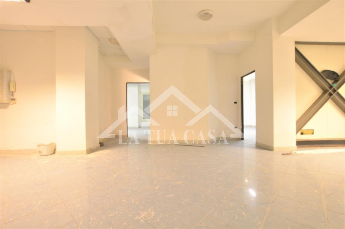 Ufficio in vendita a Viareggio