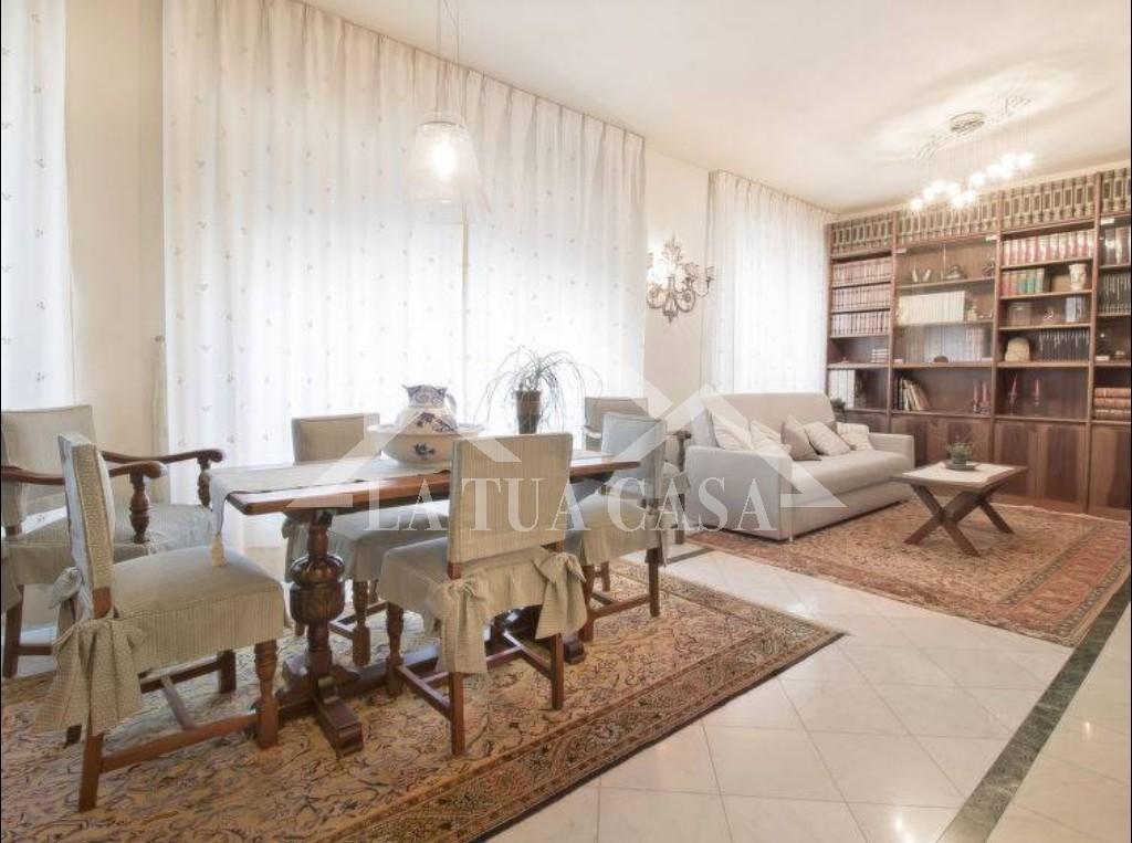 Appartamento in vendita a Viareggio
