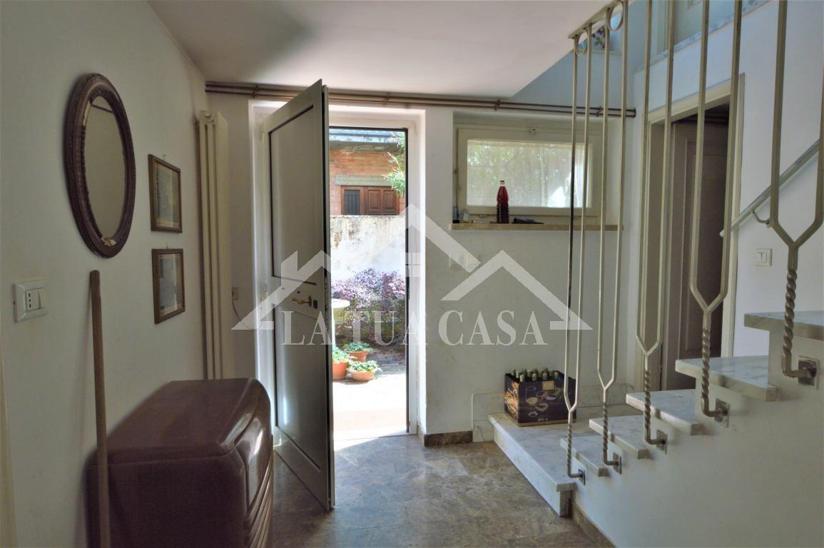 Villa in vendita a Viareggio