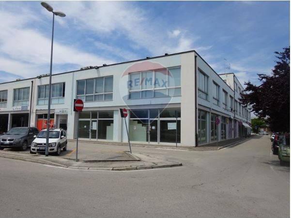 Ufficio in vendita a Civitanova Marche
