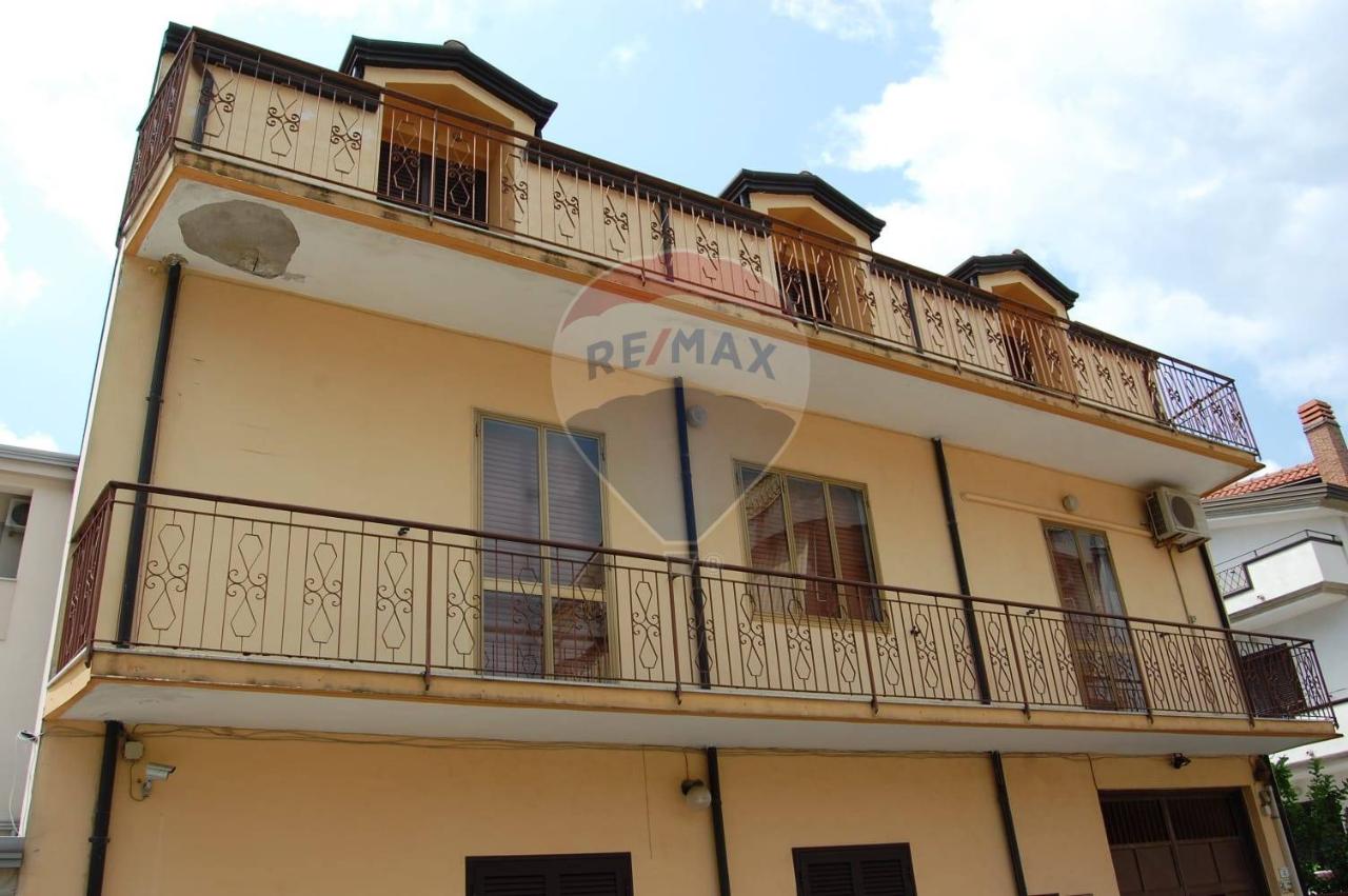 Villa in vendita a Santa Maria A Vico