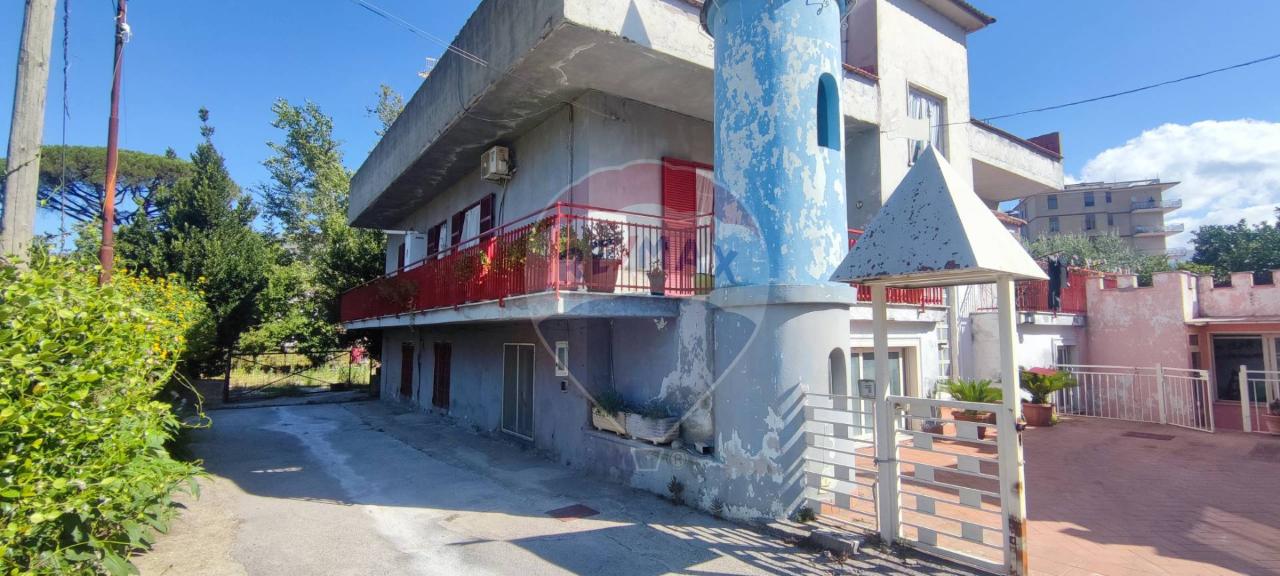 Casa indipendente in vendita a San Felice A Cancello