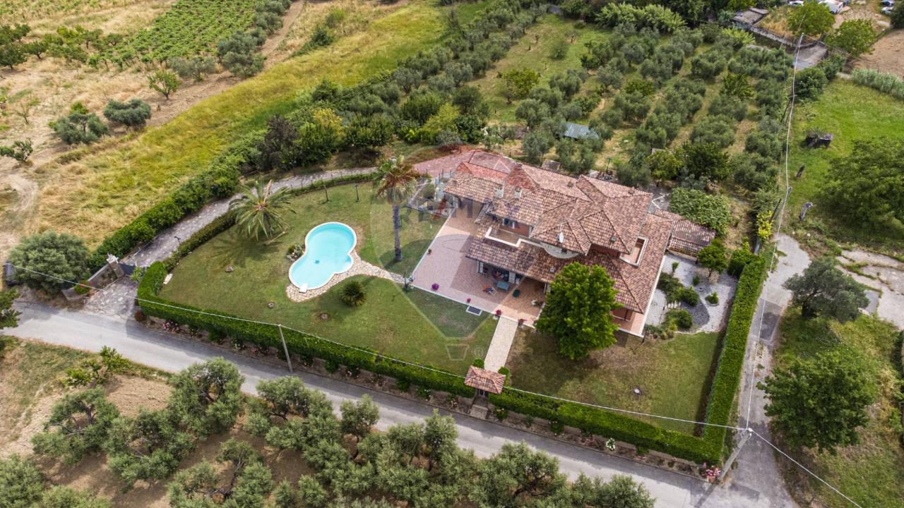 Villa in vendita a Monterotondo
